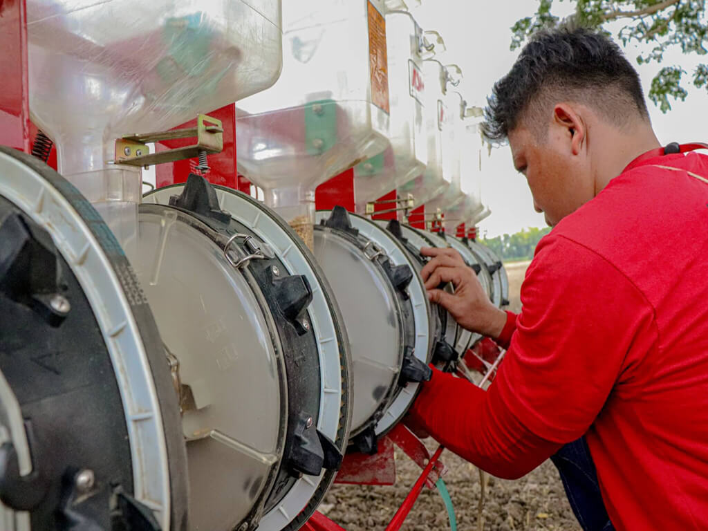 Direct Seeder Demonstration - FitCorea Trading Phils. Inc